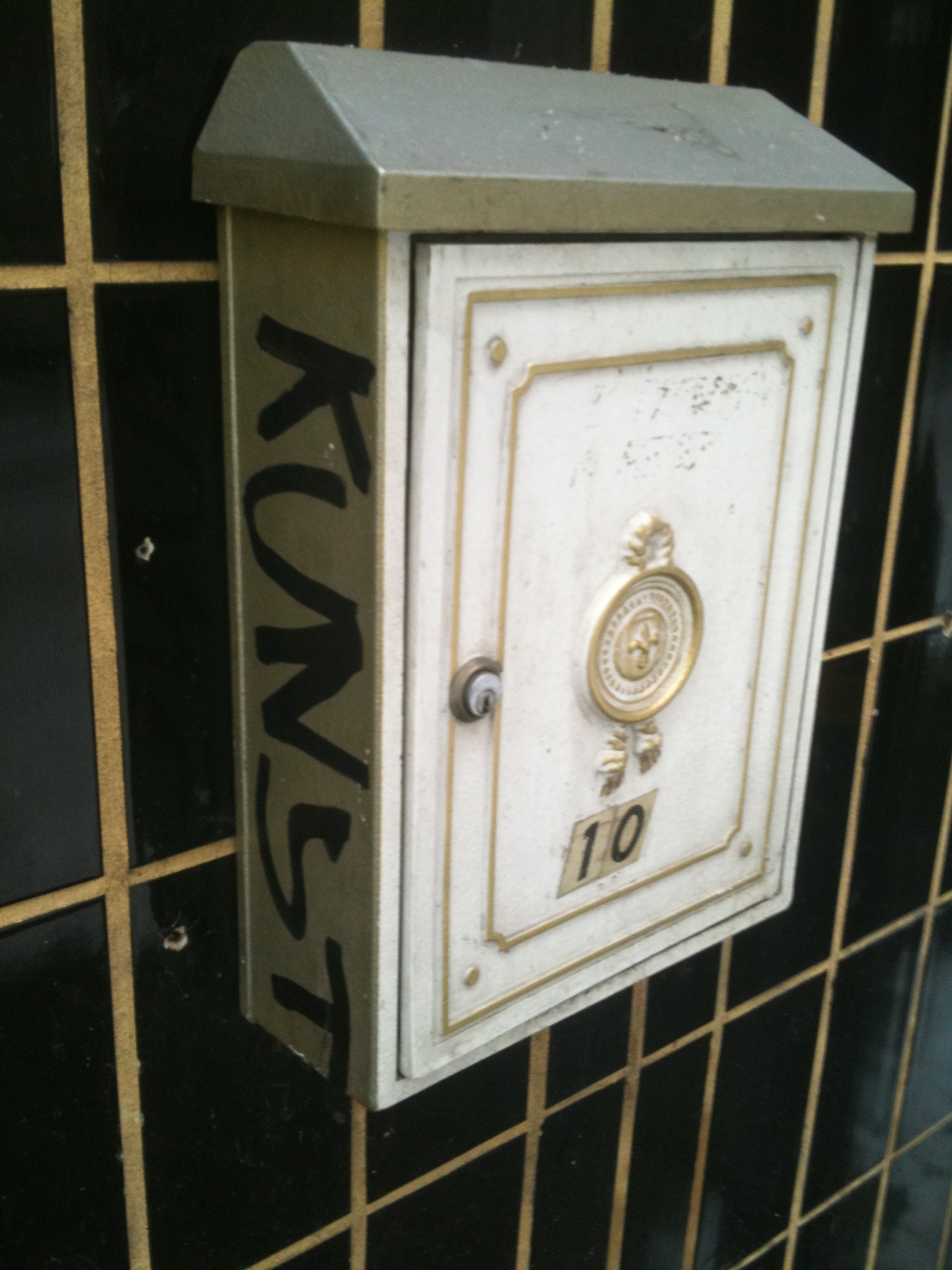 Kunst briefkasten – STADTKIND FRANKFURT