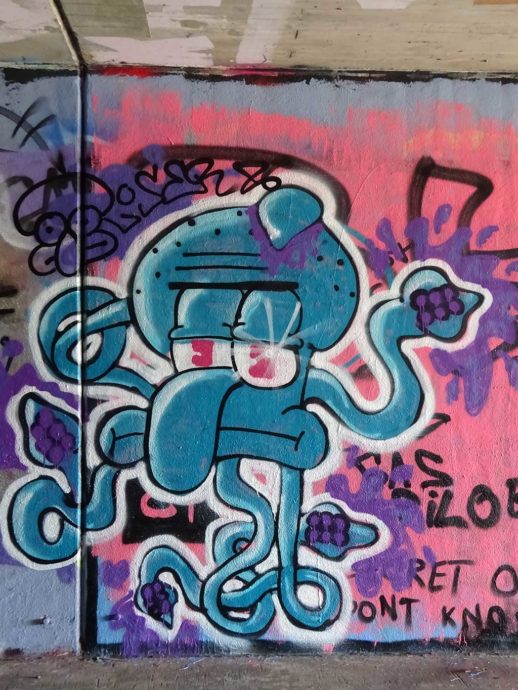 loser-graffiti-ratsweg-hanauer-unterfuehrung – STADTKIND FRANKFURT