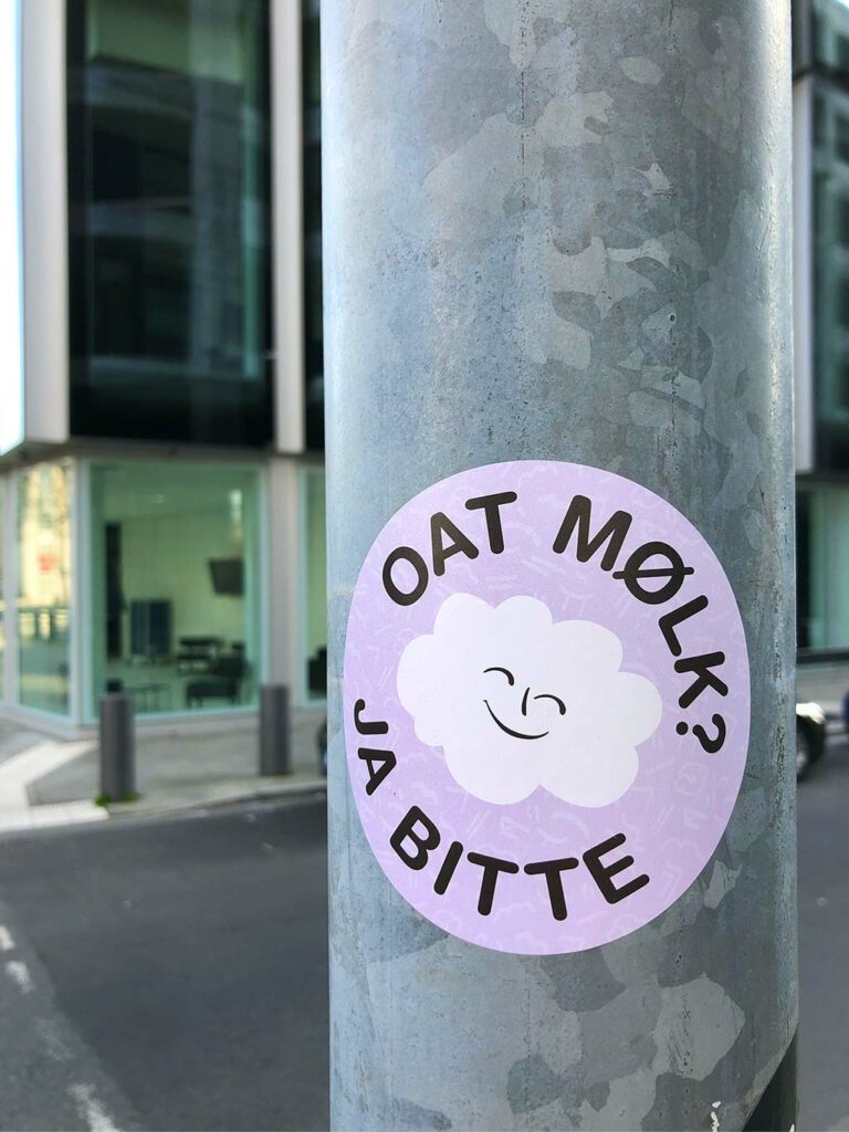 Abwandlungen des Logos „Atomkraft? Nein Danke“ (3)