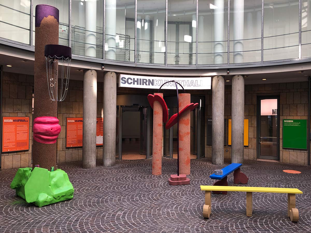 Schirn Kunsthalle: Maruša Sagadin – Luv Birds in toten Winkeln ...